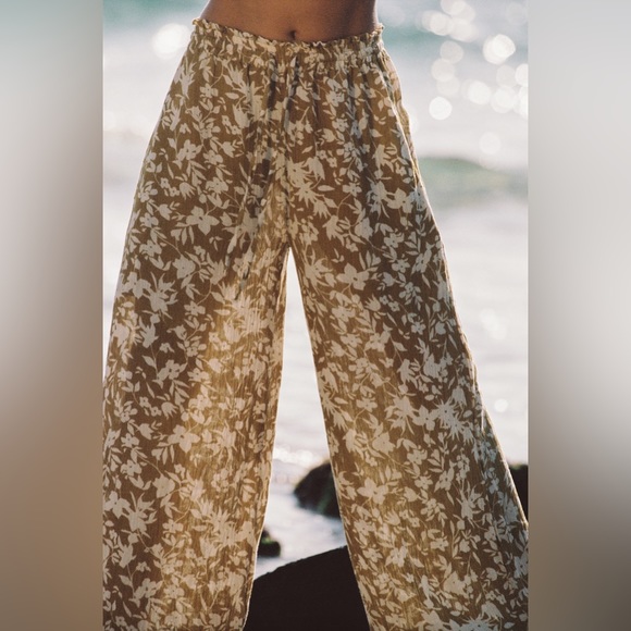 Gillia | Pants & Jumpsuits | Gillia Pants Bandeau In Ginger Floral ...